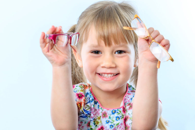 Kinderbrille - Tipps | Augenarztpraxis Nordend | Kinder-Augenarzt
